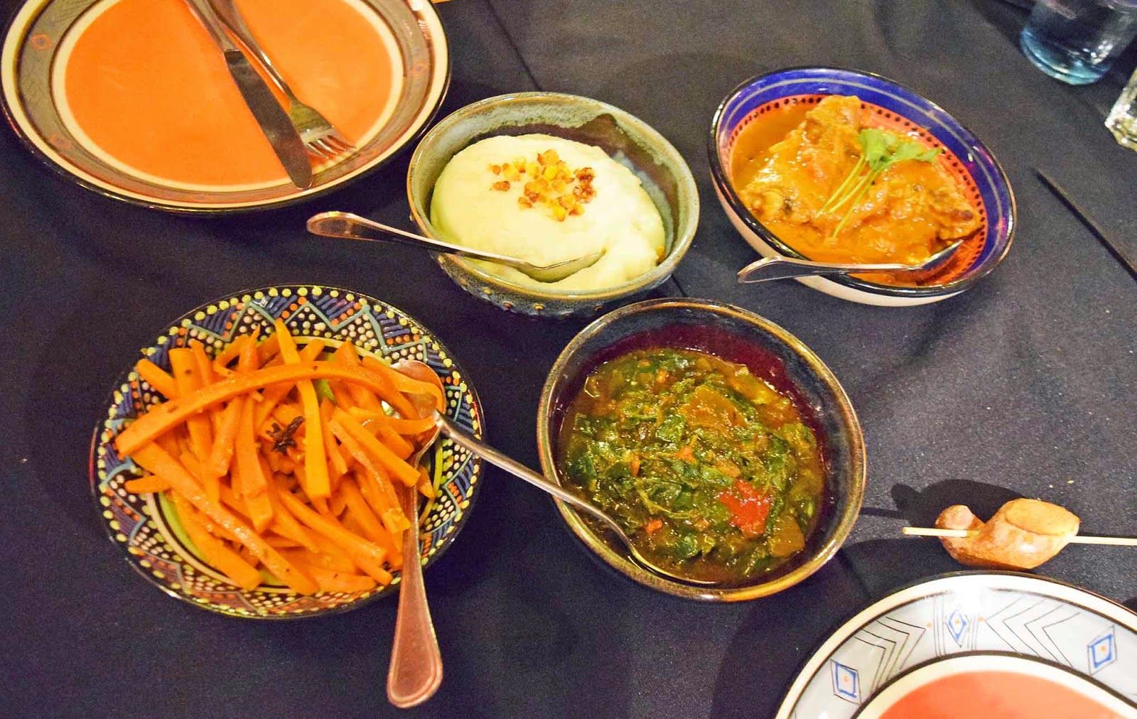 .: An African supper at Gold Restaurant in Cape Town