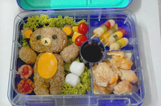 BENTO NASI DENGAN KAREKTOR BERUANG RILAKKUMA - Miza Talib