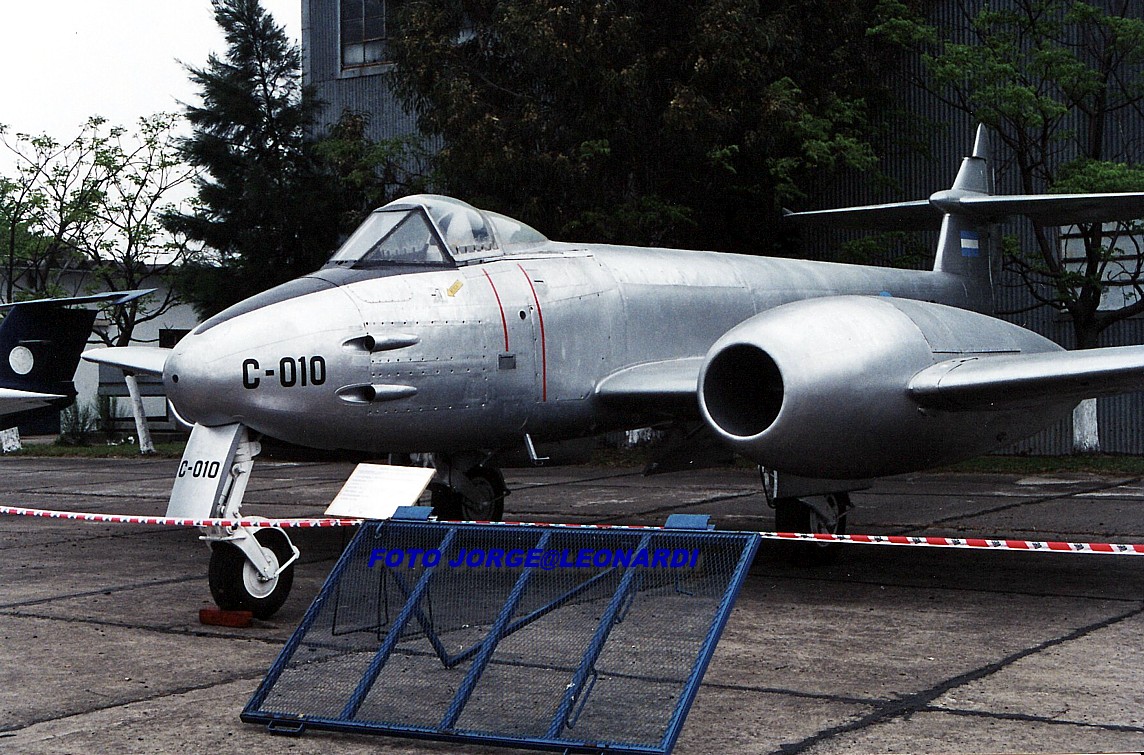 Mis fotos de Aviones: Mis fotos del Gloster Meteor MK-4 / C-010 - AMQ ...