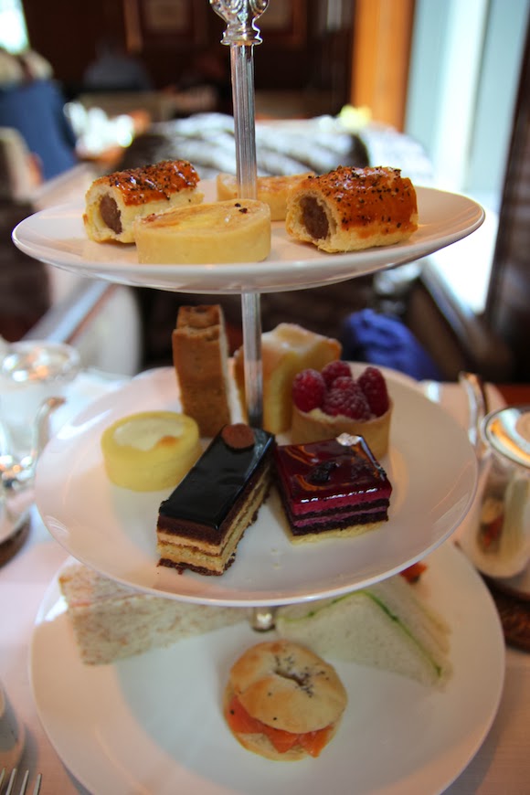 little black pearls: Afternoon Tea at Mandarin Oriental Hong Kong