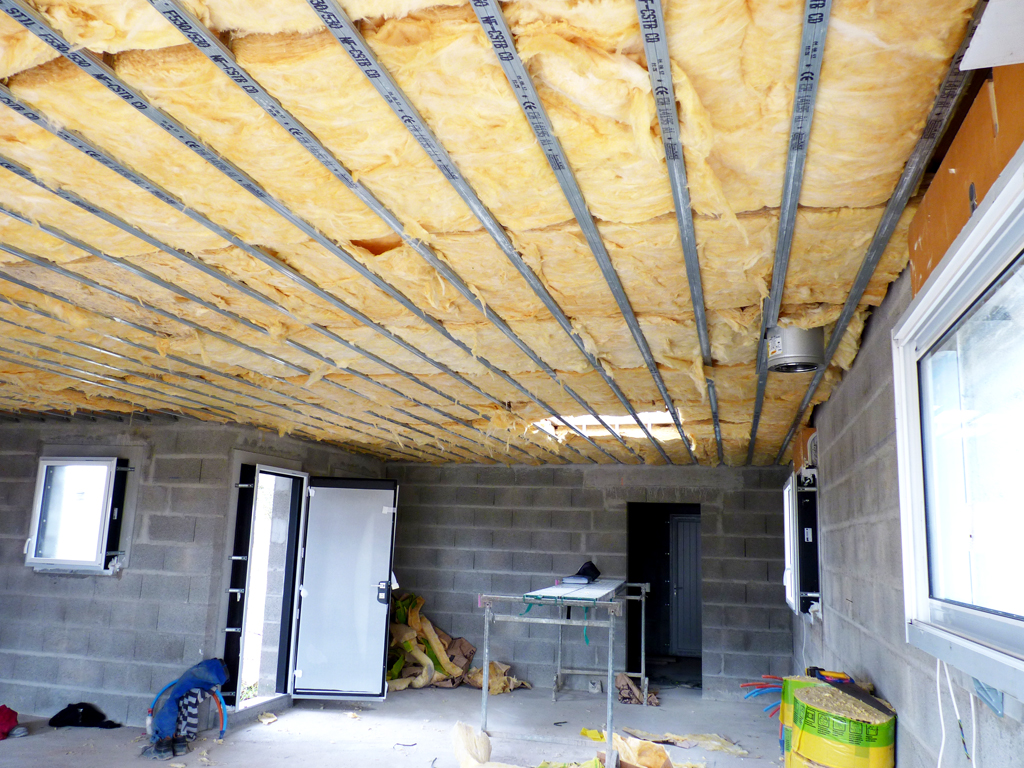Construire...l'aventure continue: Isolation du plafond