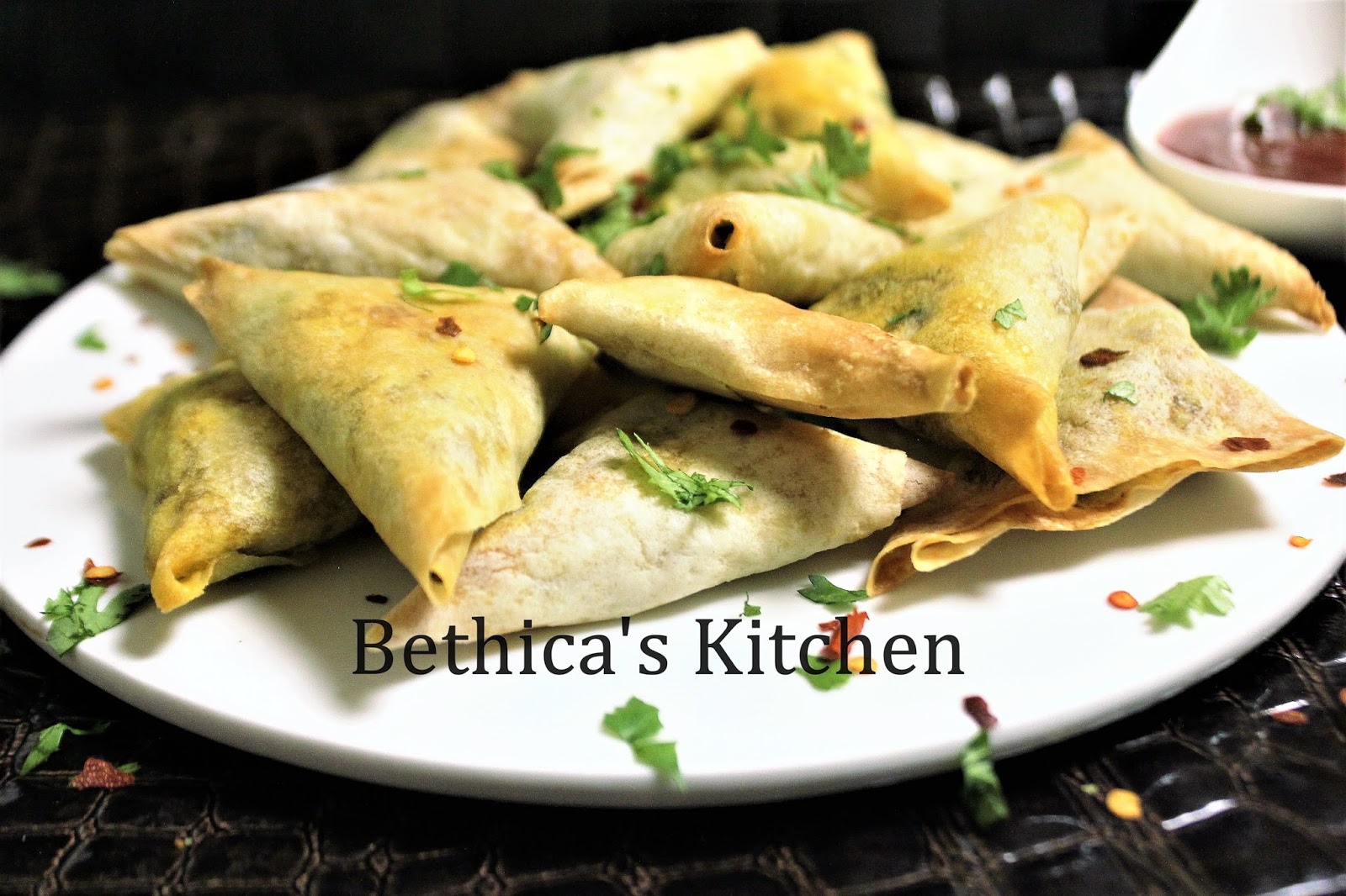 Bethica's Kitchen Flavours: Baked Chicken Samosa