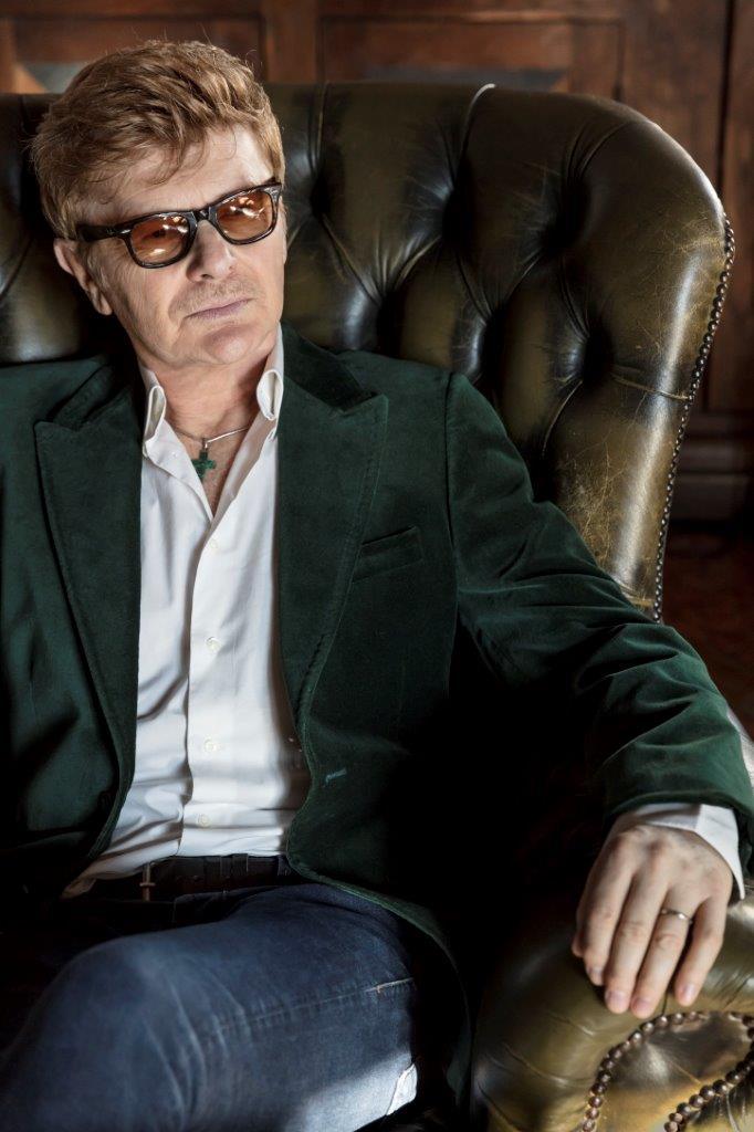 Ron: da oggi online il video del brano "Ai confini del mondo" - La Voce ...