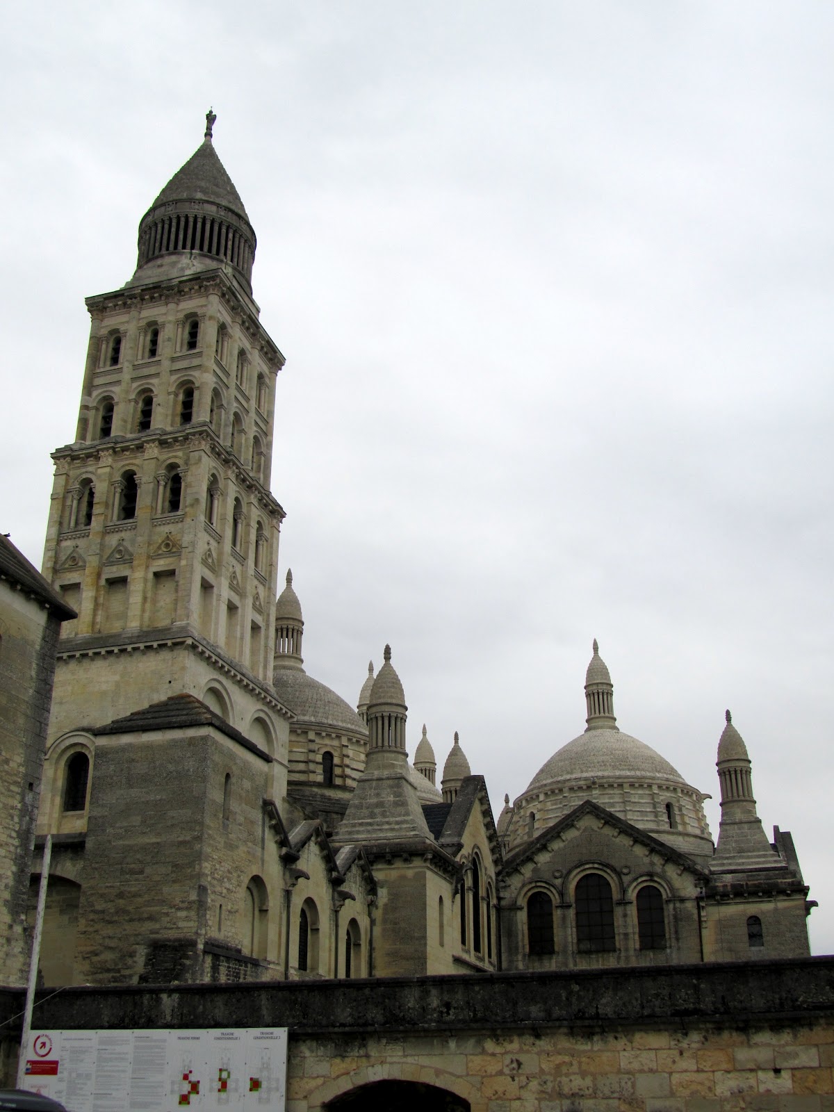 Katie in Bordeaux!: Périgueux!