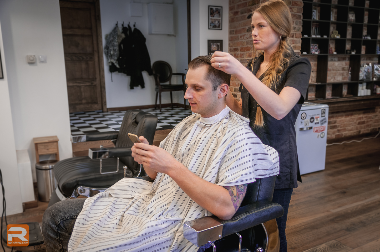 Knockout Barber Shop – neatkarība Jelgavas vīriešiem