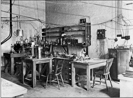ΑΓΓΙΓΜΑ ΦΥΣΙΚΗΣ...: Σαν σήμερα ... 1919, ο Ράδερφορντ επιτυγχάνει την ...