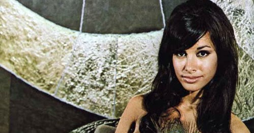 In Praise of Joyce Mandel/Gibson: Another Classic Picture