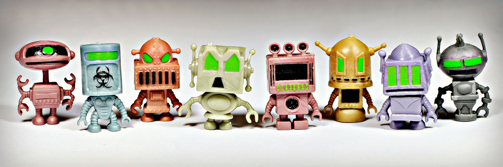Little Weirdos: Mini figures and other monster toys: RetroBots vending ...