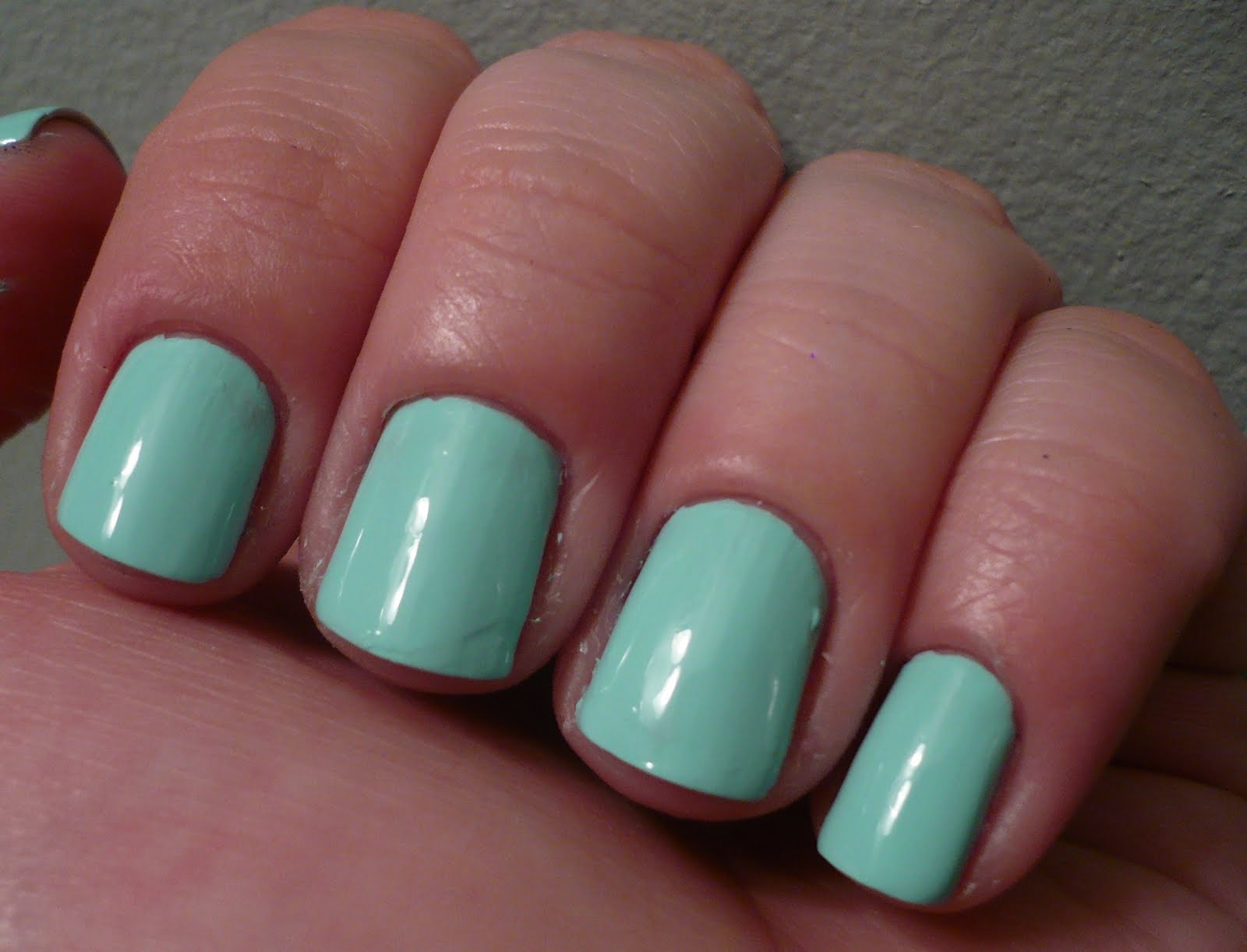 Haul of Fame: Essie 'Mint Candy Apple'