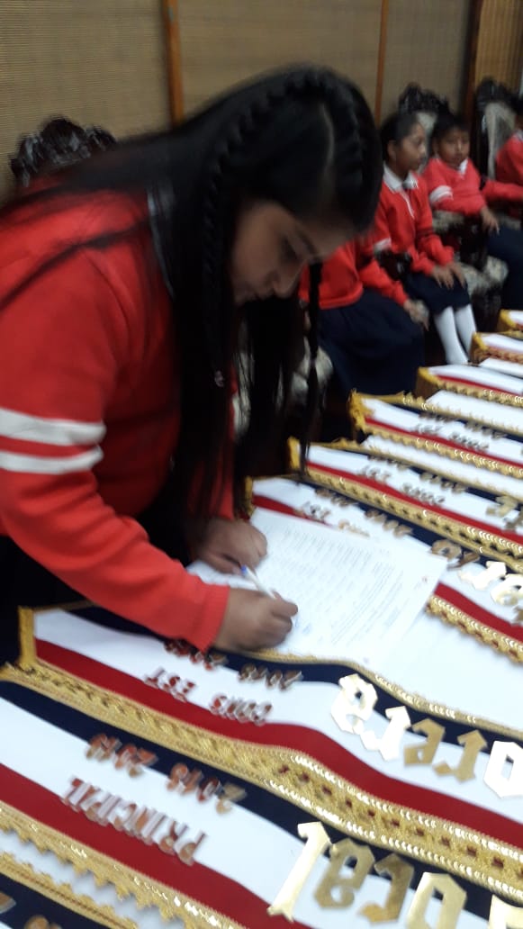 ACTO DE POSESIÓN DE CONSEJO ESTUDIANTIL 2018-2019 ~ Escuela de ...