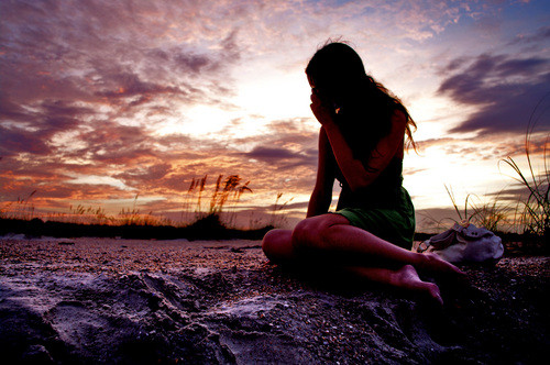 sad wallpapers | sad girls crying | sad girls sleeping | feelings ...