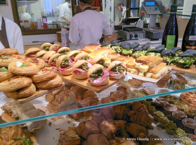 What to eat in Rome: Le Levain Roma at 22-23 Via Luigi Santini, 00153 ...