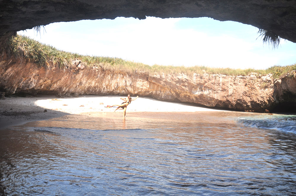 Passion For Luxury : Hidden beach paradise in Mexico