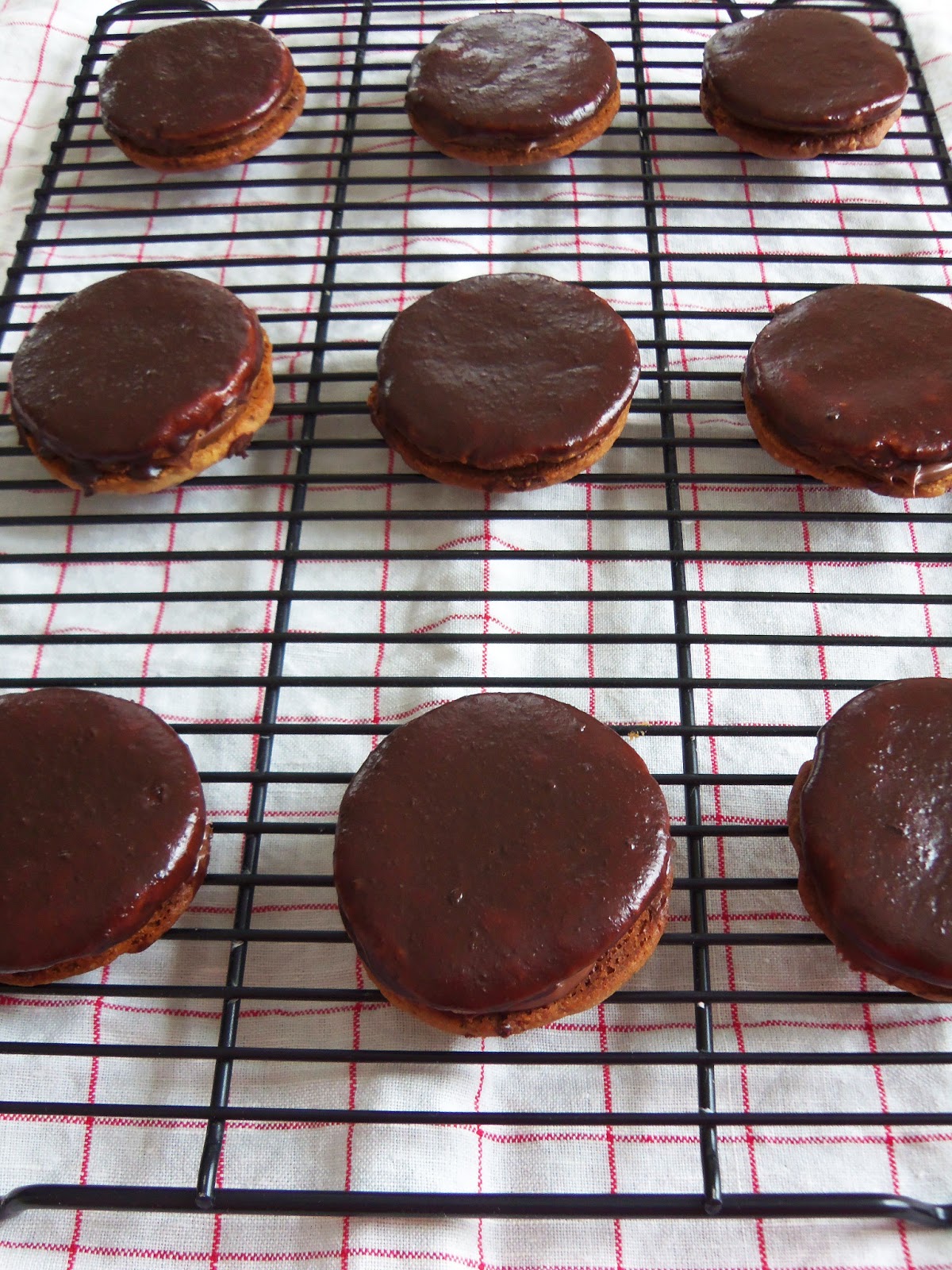 Simply Romanesco: Nutella Filled Cookies