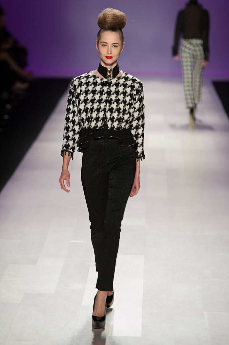 Fashion Studio Magazine: STEPHAN CARAS FALL/WINTER 2013: Part 1