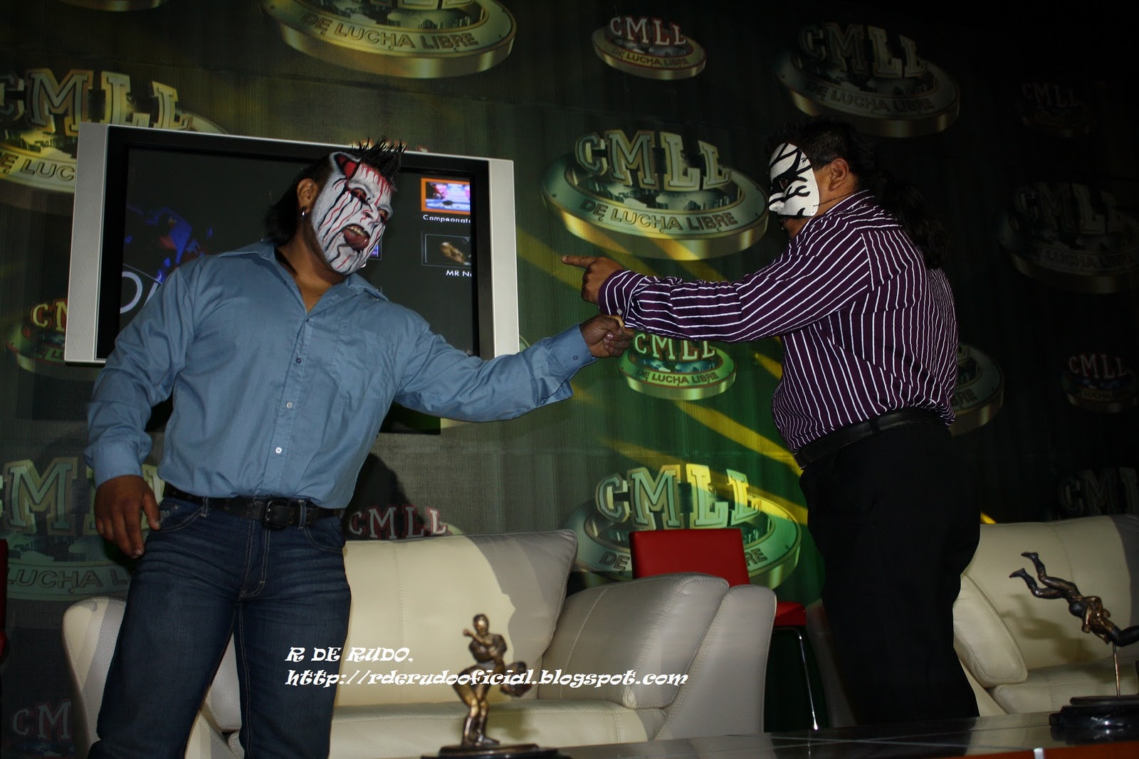 RdR: TERRIBLE Y TEXANO JR VS SÚPER PORKY Y MÁXIMO FIRMAN POR LAS CABELLERAS