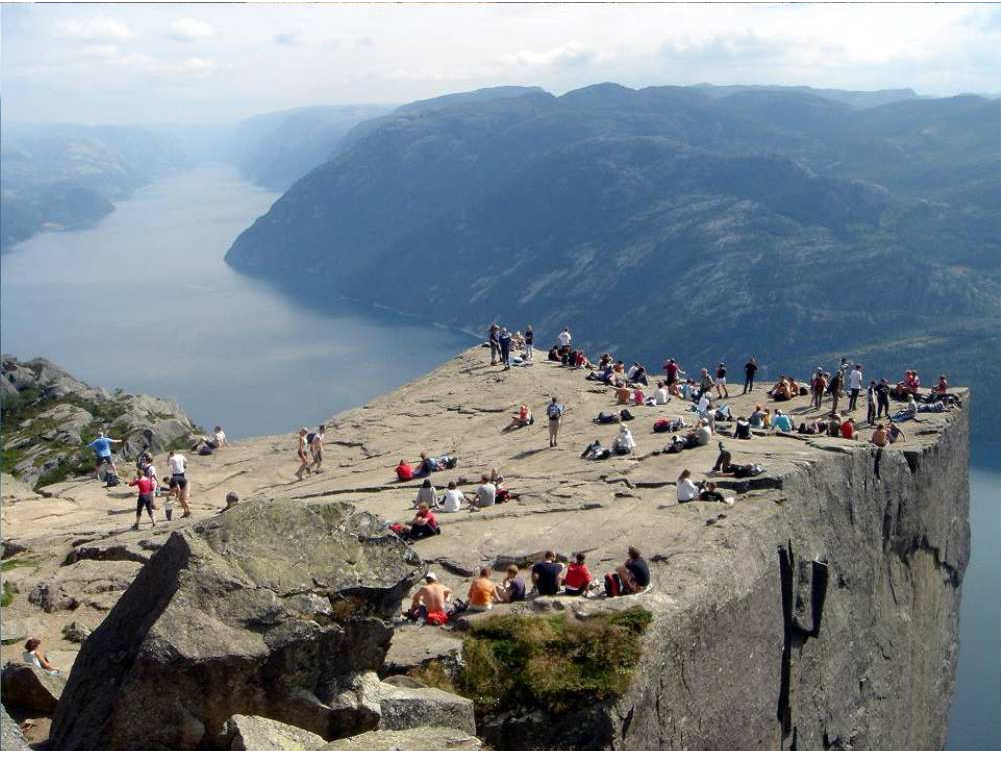 EL MARENOSTRUM: " FIORDOS NORUEGOS " PREIKESTOLEN " EL PÚLPITO