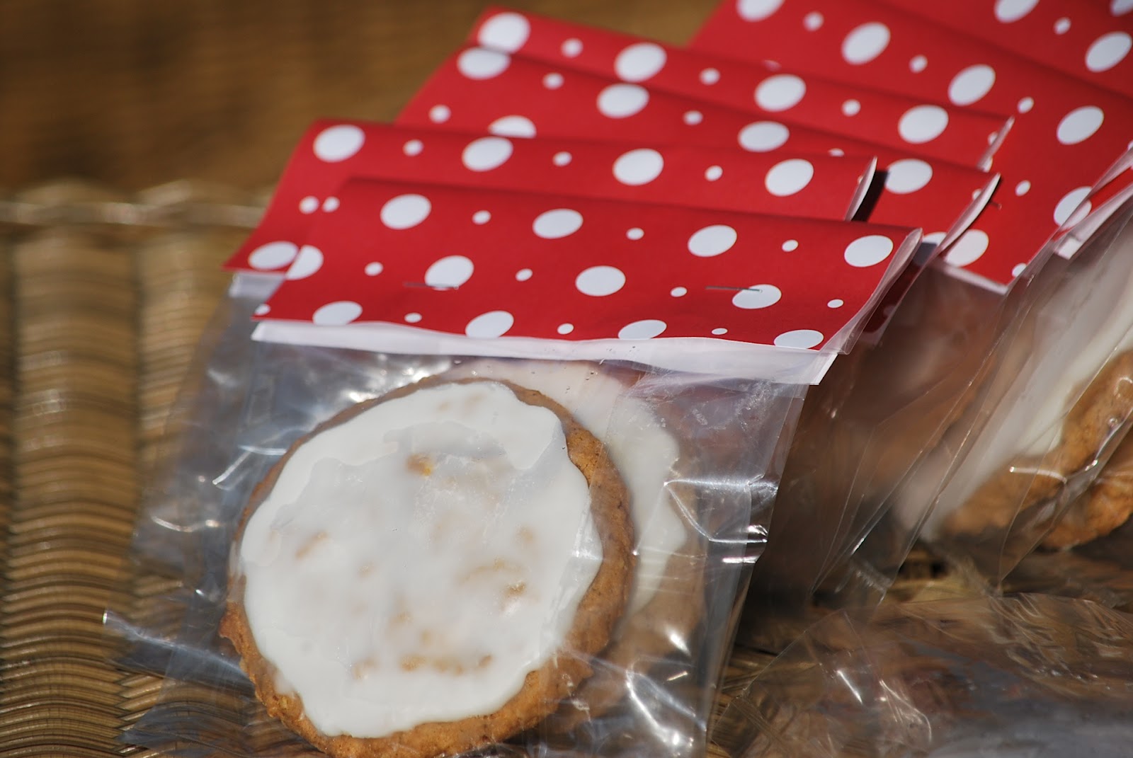 My story in recipes: Old Fashioned Iced Oatmeal Cookies
