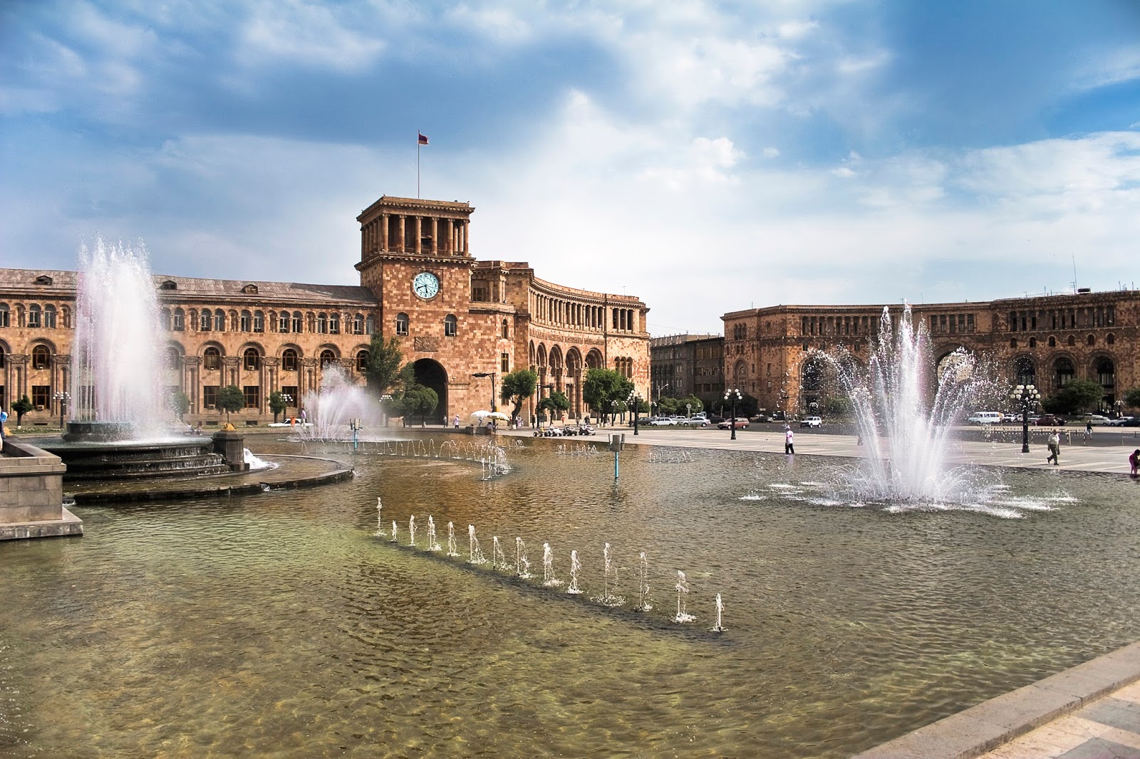 El mundo nunca es suficiente: Ereván