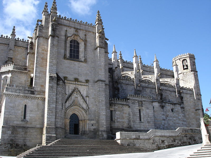 Olá! Como estás?: Onde fica a Guarda?