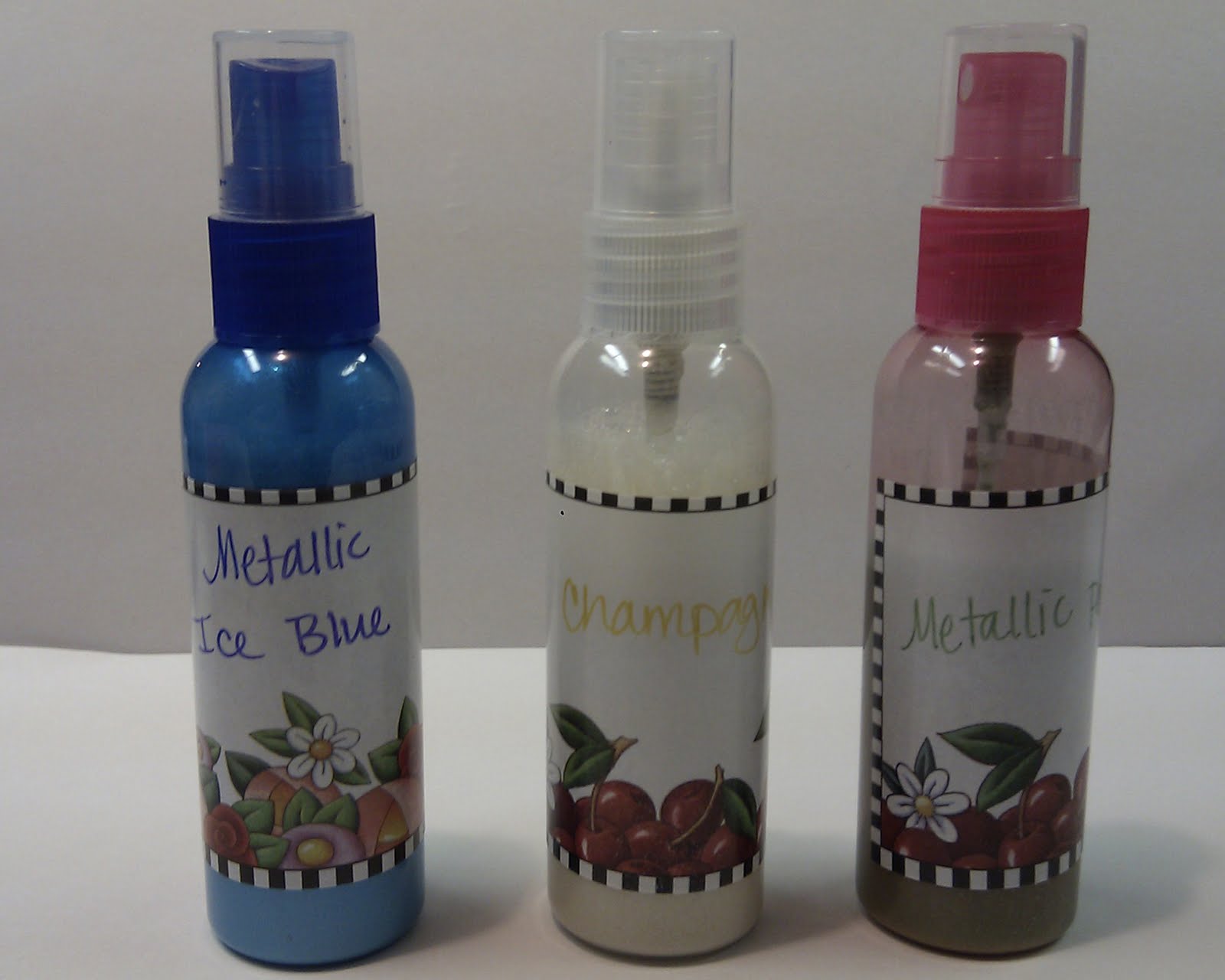 On A Stampage...: DIY Glimmer Mist!!!!!