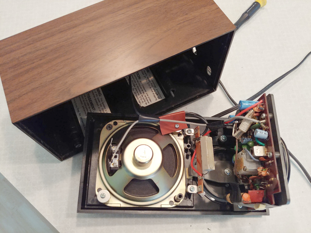 7 Days of Thrift Shop Flips - Day Seven - Upcycled Vintage Radio ...