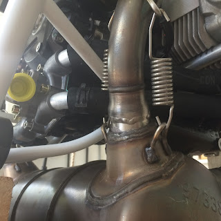 Wolfgang's RV-12: ROTAX 912 iS Installation