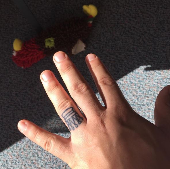 50+ Matching Wedding Ring Tattoos For Couples (2019) | Tattoo Ideas 2020