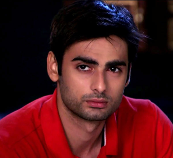 Profil dan Biodata Varun Kapoor Paling Lengkap 2017
