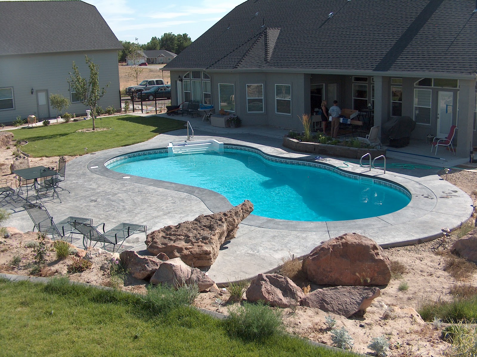 Pacific Pools: Freeform Vinyl Liner Pool
