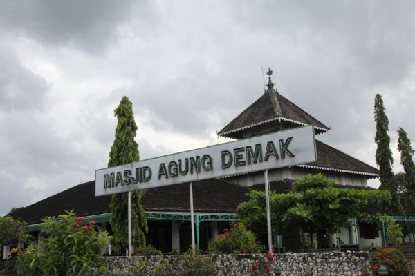 Demak Great Mosque, The First Symbol of Islamic Kingdom at Java