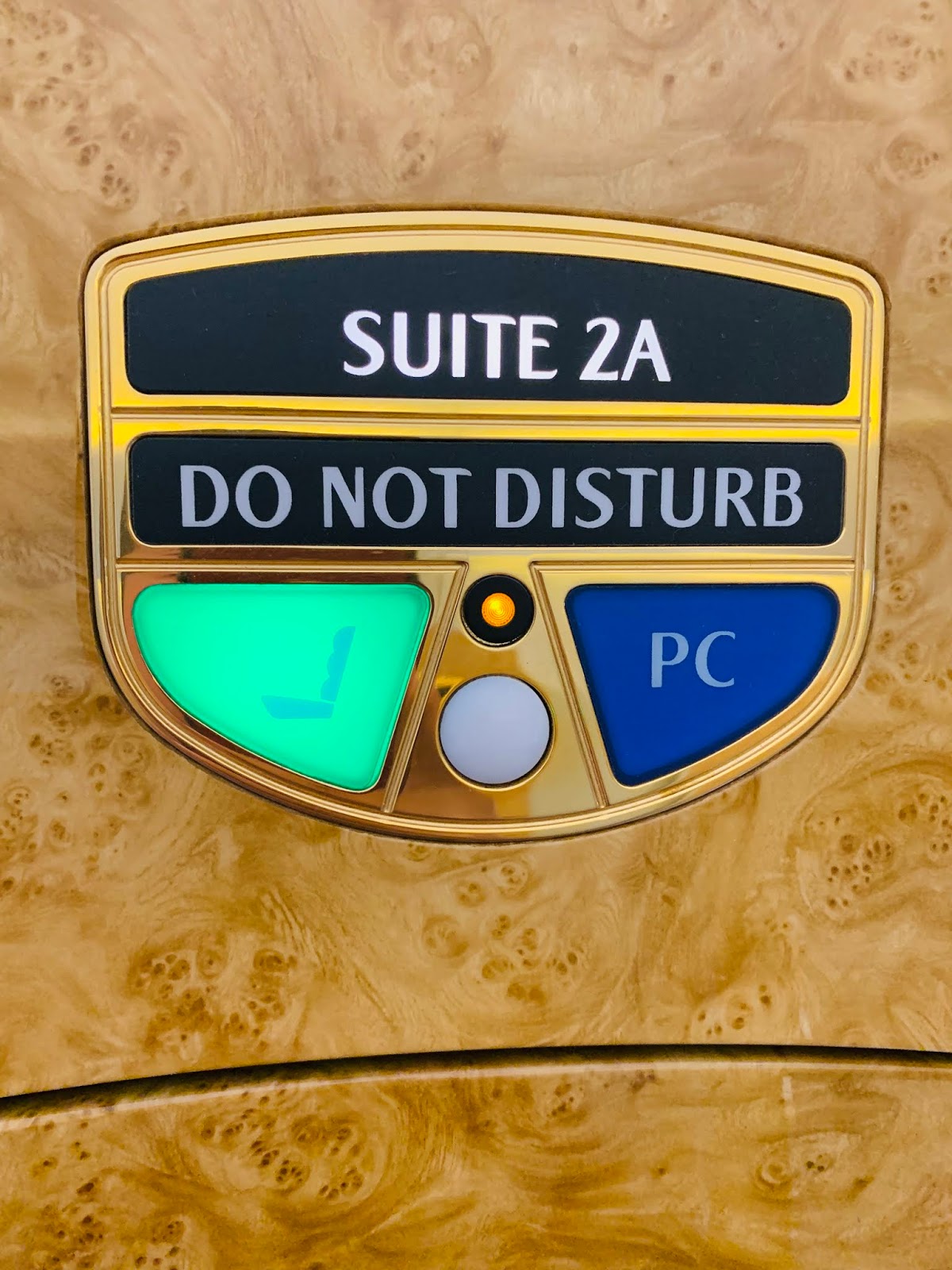 Review: Emirates EK417 First Class Boeing 777-300ER Sydney to Dubai ...