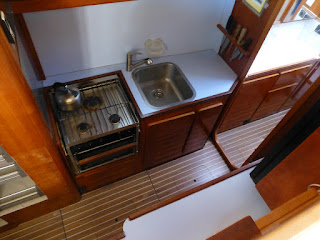 Magic, a Privilege 39' Catamaran, is SOLD: Interior Layout & Accommodations