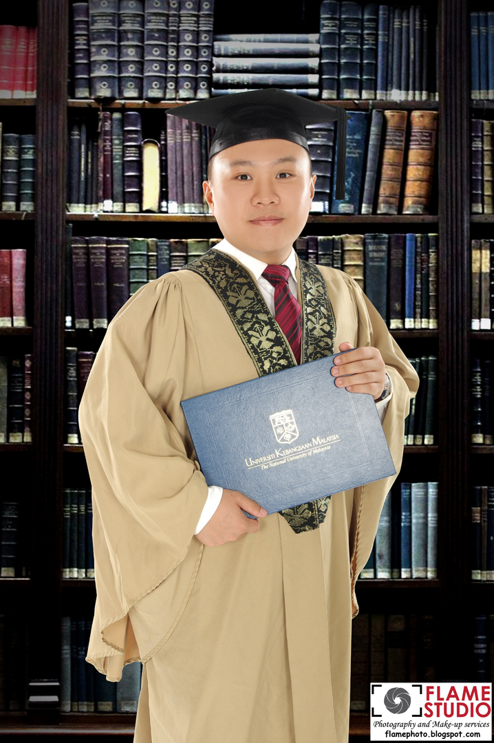 Flame Graduation Photography Studio: (73) Graduation Convocation Family ...