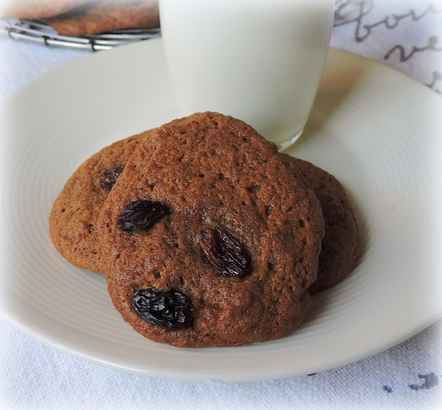 Monkey Face Cookies | The English Kitchen