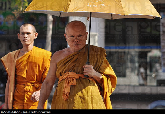 PIETRO TIMES: ASIA - VITA DA BONZI