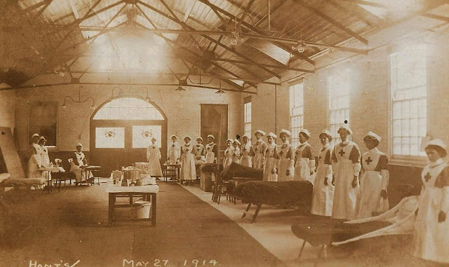 World War 1 Windows: British Red Cross Nurses in WW1: Photograph of a ...