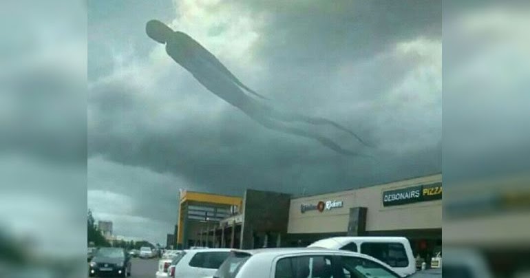 VIDEO! GIANT FLOATING ALIEN ENTITY TAKES THE WORLD BY SURPRISE - All ...