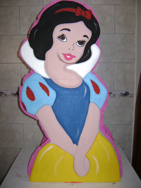 Piñatas en anime de campanita - Imagui