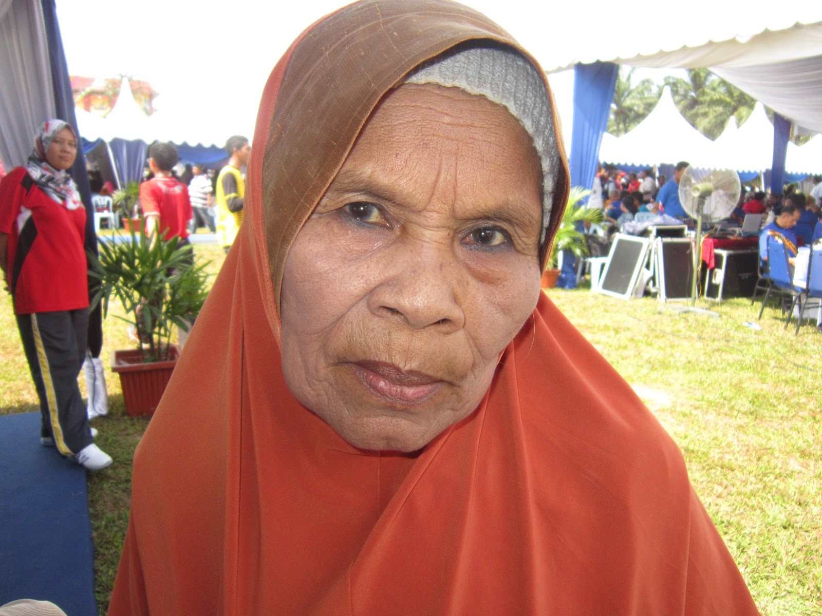 ::iNFO:LEDANG:: ~Sumber Berita Warga Ledang~: PENDUDUK GEMBIRA ...