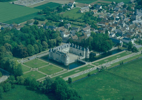New York Life-Day by Day: Visit to Chateau D'Avaray 2017.The Loire ...