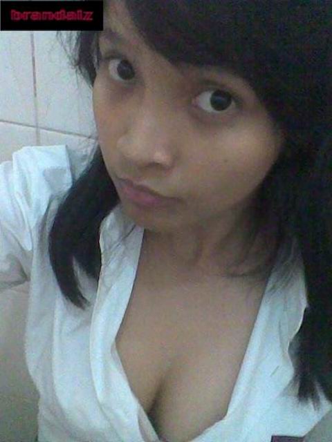 BLOG ANCI 9381: PHOTO HOT : ABG SMA YANG LEPAS KONTROL DIDEPAN KAMERA (KHUSUS 17 KEATAS, LIHAT ...