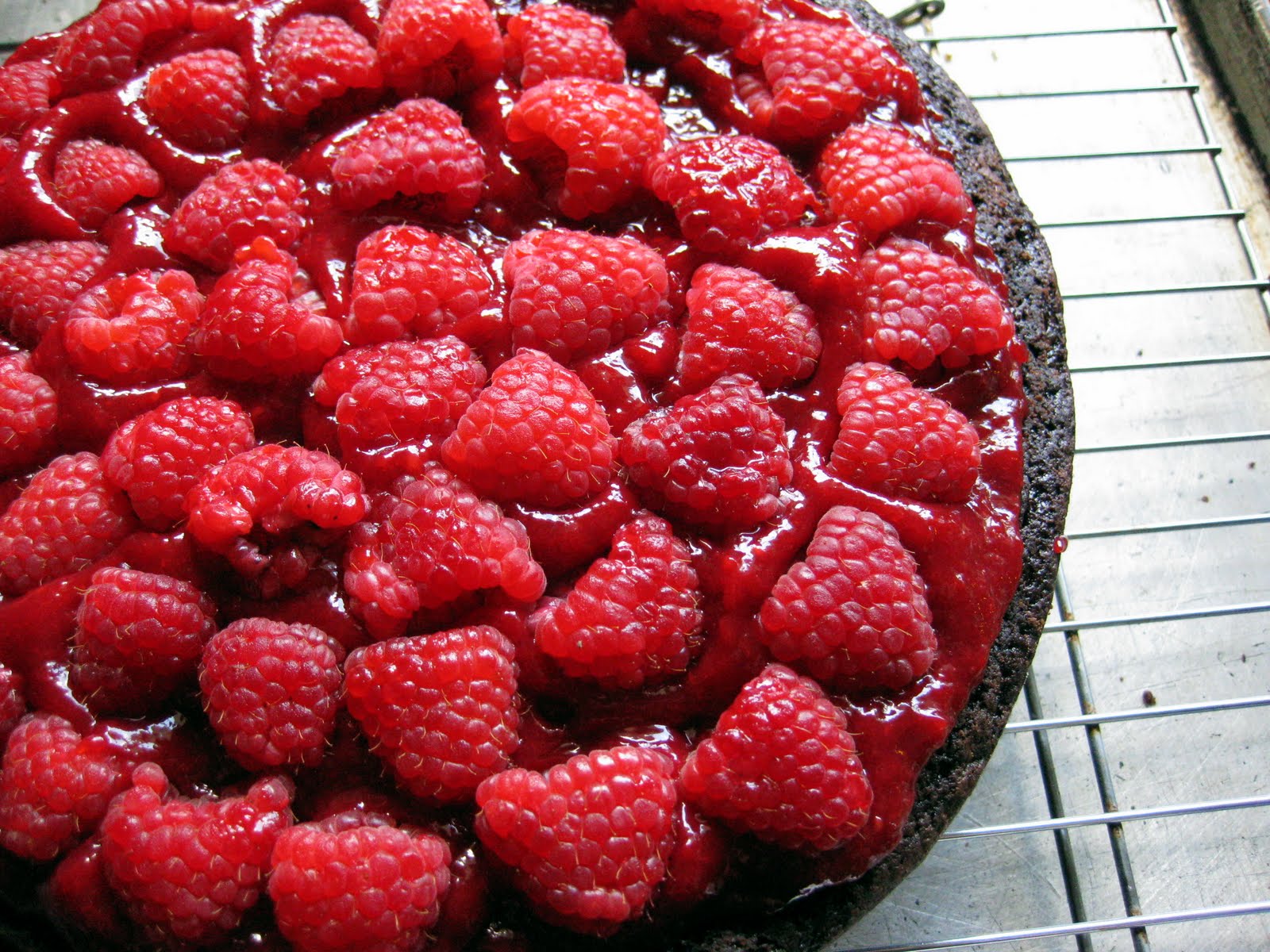 Dragon's Kitchen: Chocolate Raspberry Cake