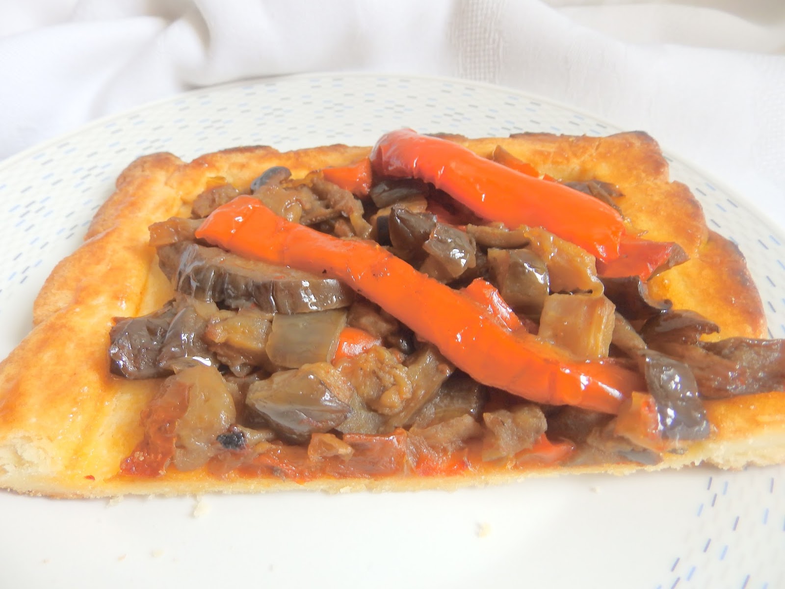 Coca de pasta brisa i samfaina