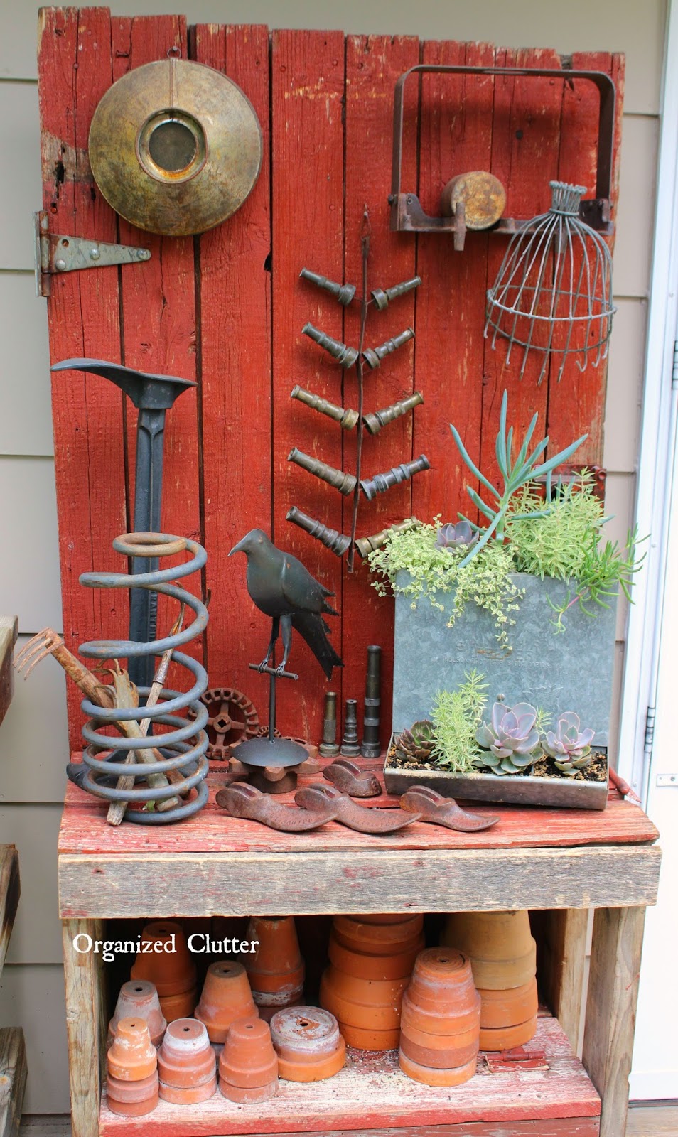 Dana's Fun Outdoor Junk Decor & Gardens - Organized Clutter