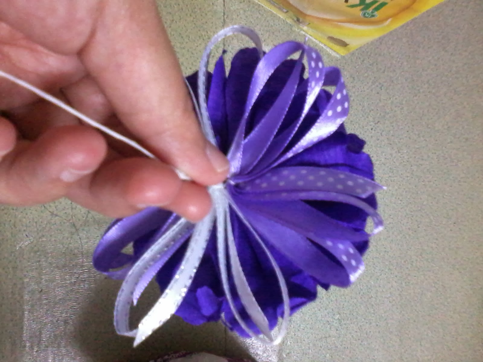 Hazwani Hamid: DIY : Bunga Telur Crape Paper (Bunga Tisu)