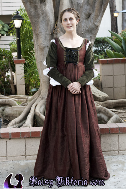 Couture Aranel: 1490s Italian Renaissance Dress