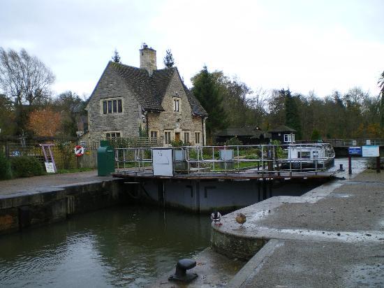 The History Girls: A wander through the history of Iffley Village