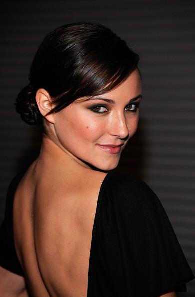Galeri Foto Menarik: Foto-Foto Briana Barbara-Jane Evigan