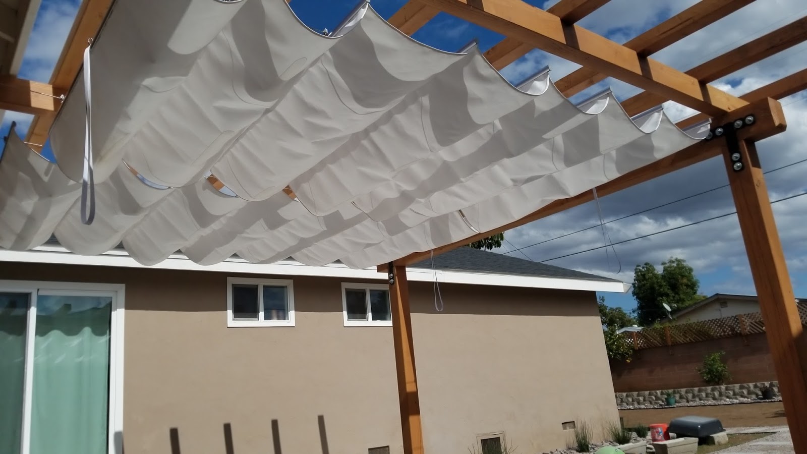 The 2 Minute Gardener: Photo - Retractable Shade Structure